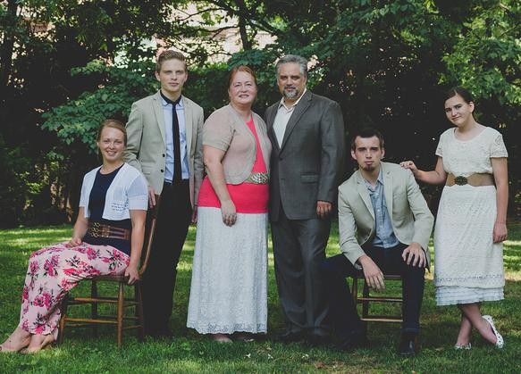 Stutzman Family | Gospel Express Ministries